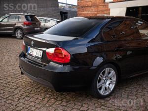 Black BMW 320 2006 in Liepaja, with an engine capacity of 2.00 L and mileage of 354 thousand km for 3700 €, photo 8 on AUTOMOTO.COM.LV