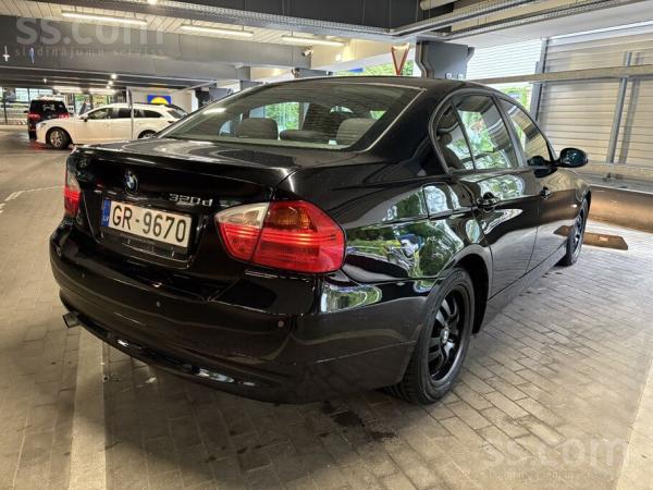Black BMW 320 2007 in Riga, with an engine capacity of 2.00 L and mileage of 240 thousand km for 8990 €, photo 5 on AUTOMOTO.COM.LV
