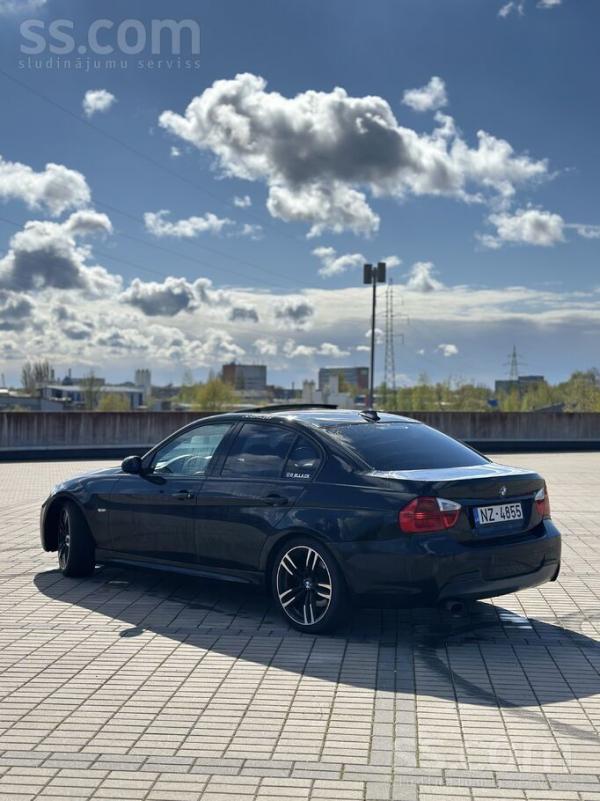Black BMW 320 2007 in Riga, with an engine capacity of 2.00 L and mileage of 470 thousand km for 4500 €, photo 2 on AUTOMOTO.COM.LV