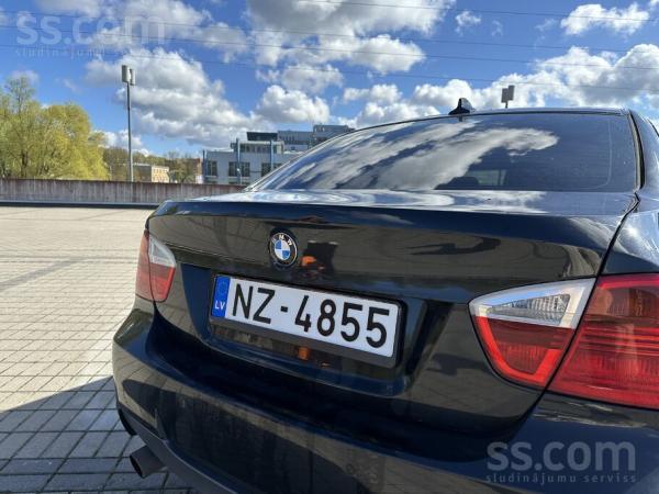 Black BMW 320 2007 in Riga, with an engine capacity of 2.00 L and mileage of 470 thousand km for 4500 €, photo 3 on AUTOMOTO.COM.LV