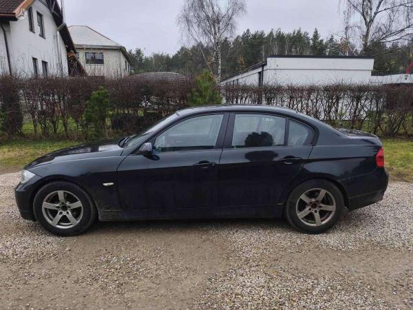 Black BMW 320 2007 in Vilnius, with an engine capacity of 2.00 L and mileage of 255 thousand km for 2250 €, photo 2 on AUTOMOTO.COM.LV