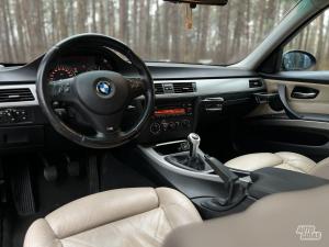 Melns BMW 320 2007 Viļņa, ar dzinēja tilpumu 2.00 L un nobraukumu 249 tūkst. km par 3149 €, foto 13 vietnē AUTOMOTO.COM.LV