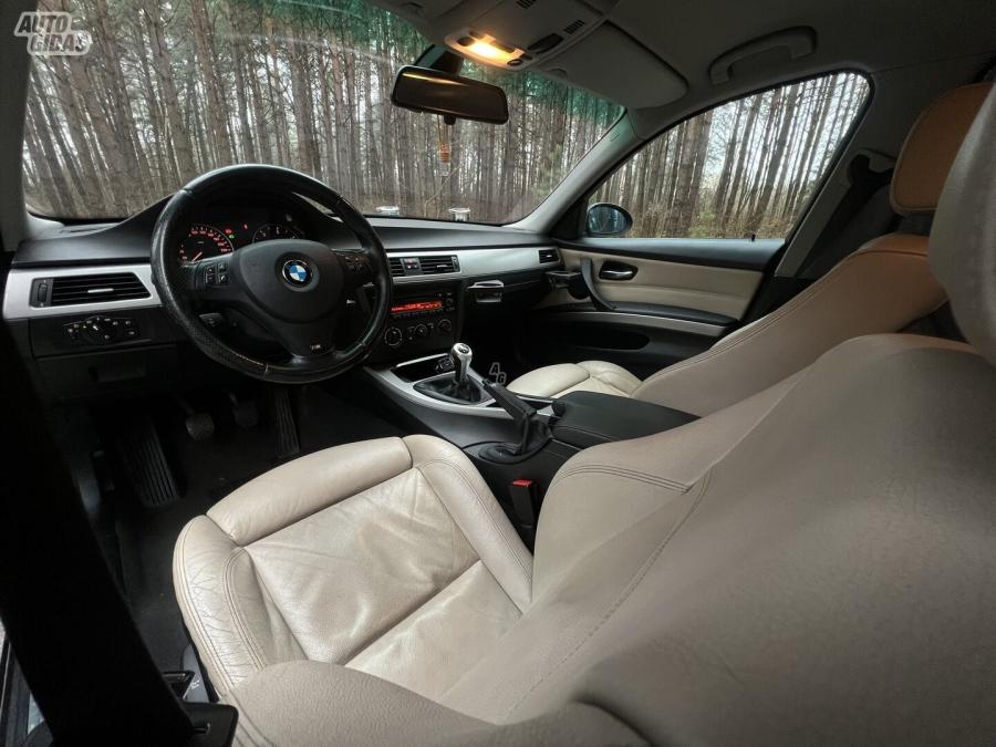 Melns BMW 320 2007 Viļņa, ar dzinēja tilpumu 2.00 L un nobraukumu 249 tūkst. km par 3149 €, foto 14 vietnē AUTOMOTO.COM.LV