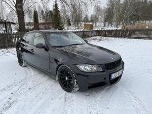 Melns BMW 320 2007 Valmiera, ar dzinēja tilpumu 2.00 L un nobraukumu 380 tūkst. km par 3990 €, foto 7 vietnē AUTOMOTO.COM.LV