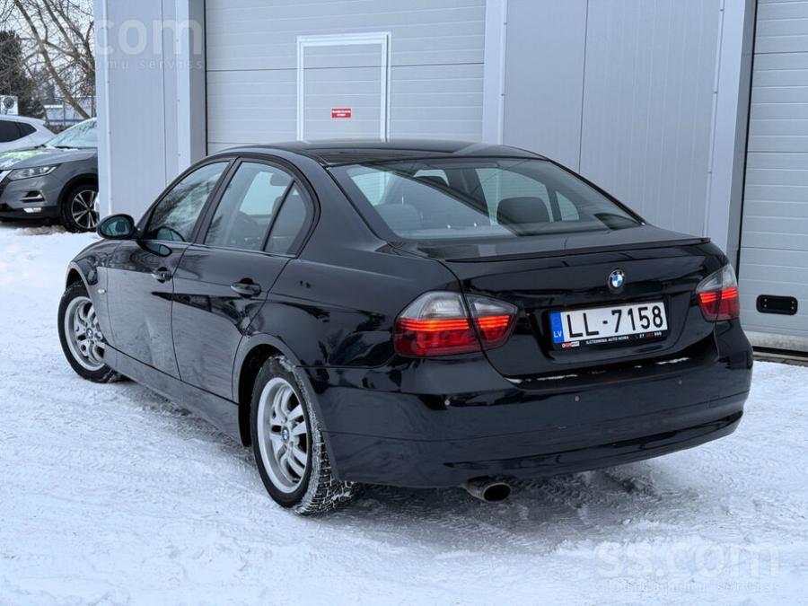 Black BMW 320 2007 in Riga, with an engine capacity of 2.00 L and mileage of 346 thousand km for 2900 €, photo 3 on AUTOMOTO.COM.LV