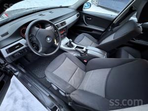 Black BMW 320 2007 in Riga, with an engine capacity of 2.00 L and mileage of 346 thousand km for 2900 €, photo 5 on AUTOMOTO.COM.LV