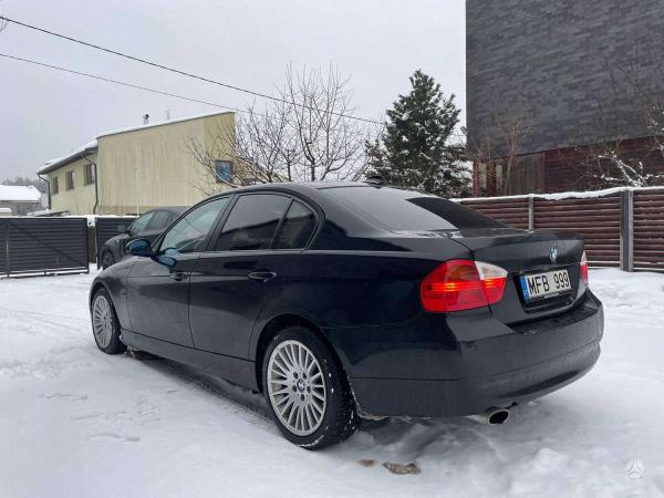 Black BMW 320 2007 in Vilnius, with an engine capacity of 2.00 L and mileage of 346 thousand km for 4400 €, photo 7 on AUTOMOTO.COM.LV