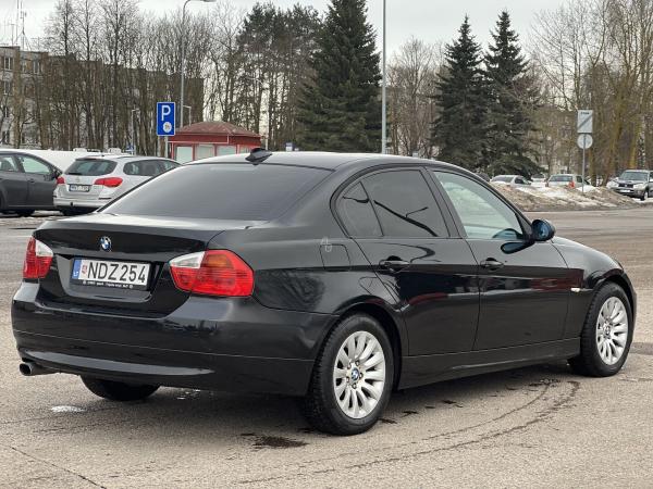 Black BMW 320 2007 in Kaisiadorys, with an engine capacity of 2.00 L and mileage of 340 thousand km for 2300 €, photo 2 on AUTOMOTO.COM.LV