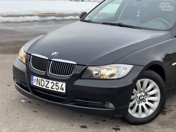 Black BMW 320 2007 in Kaisiadorys, with an engine capacity of 2.00 L and mileage of 340 thousand km for 2300 €, photo 6 on AUTOMOTO.COM.LV
