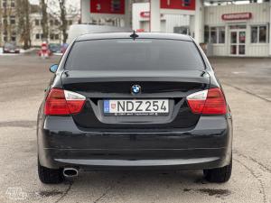 Melns BMW 320 2007 Kaišiadorys, ar dzinēja tilpumu 2.00 L un nobraukumu 340 tūkst. km par 2300 €, foto 9 vietnē AUTOMOTO.COM.LV