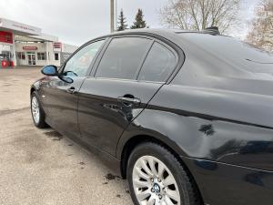 Melns BMW 320 2007 Kaišiadorys, ar dzinēja tilpumu 2.00 L un nobraukumu 340 tūkst. km par 2300 €, foto 13 vietnē AUTOMOTO.COM.LV