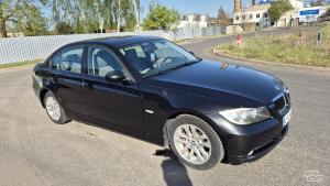 Black BMW 320 2007 in Jonava, with an engine capacity of 2.00 L and mileage of 289 thousand km for 3500 €, photo 3 on AUTOMOTO.COM.LV