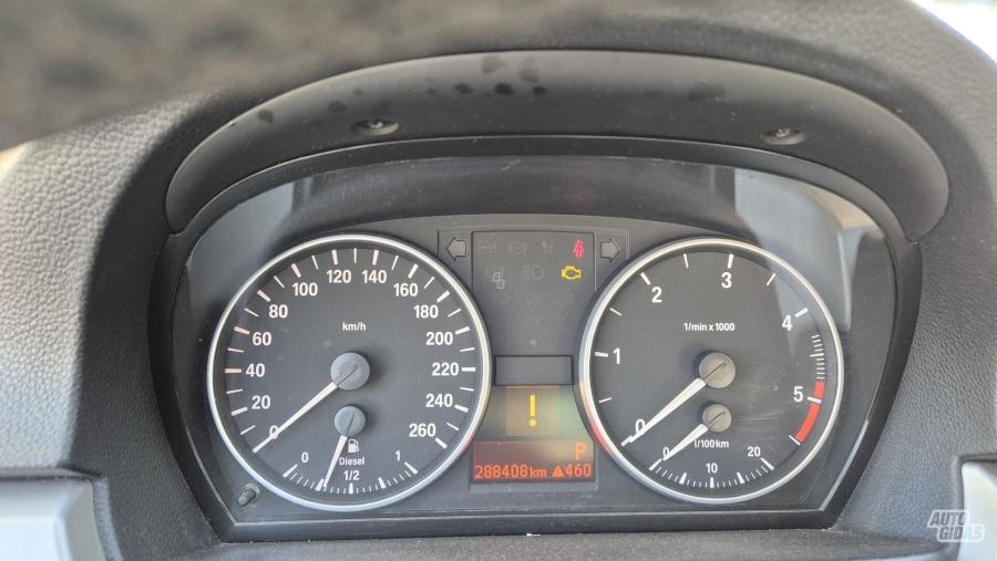 Black BMW 320 2007 in Jonava, with an engine capacity of 2.00 L and mileage of 289 thousand km for 3500 €, photo 11 on AUTOMOTO.COM.LV