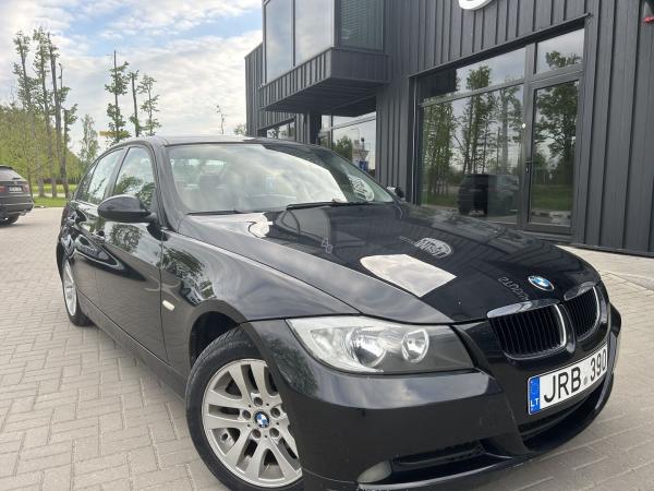 Black BMW 320 2007 in Kaunas, with an engine capacity of 2.00 L and mileage of 280 thousand km for 2850 €, photo 1 on AUTOMOTO.COM.LV