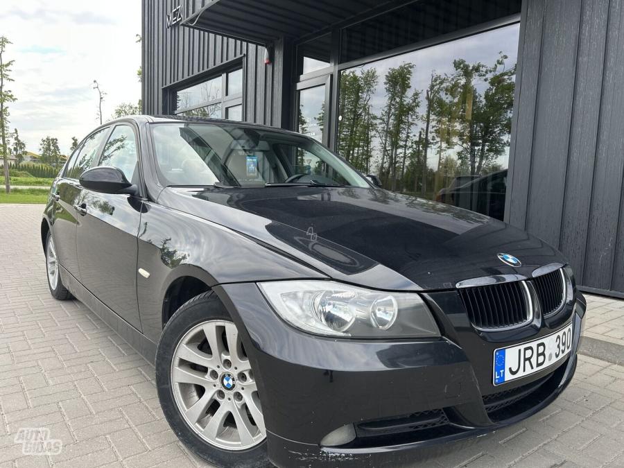 Black BMW 320 2007 in Kaunas, with an engine capacity of 2.00 L and mileage of 280 thousand km for 2850 €, photo 3 on AUTOMOTO.COM.LV