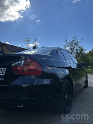 Black BMW 320 2007 in Daugavpils, with an engine capacity of 2.00 L and mileage of 335 thousand km for 4700 €, photo 7 on AUTOMOTO.COM.LV