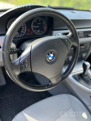 Black BMW 320 2007 in Daugavpils, with an engine capacity of 2.00 L and mileage of 335 thousand km for 4700 €, photo 10 on AUTOMOTO.COM.LV