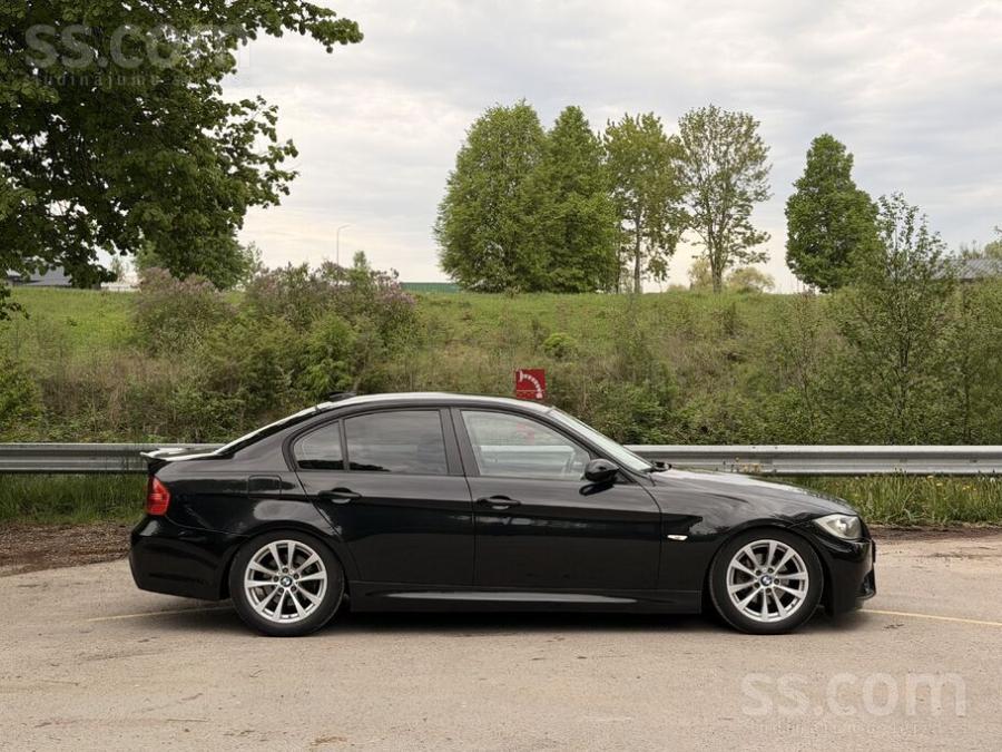 Black BMW 320 2007 in Riga, with an engine capacity of 2.00 L and mileage of 426 thousand km for 4400 €, photo 4 on AUTOMOTO.COM.LV