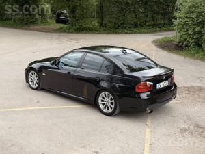 Black BMW 320 2007 in Riga, with an engine capacity of 2.00 L and mileage of 426 thousand km for 4400 €, photo 12 on AUTOMOTO.COM.LV