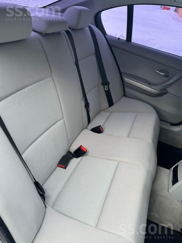 Melns BMW 320 2007 Rēzekne, ar dzinēja tilpumu 2.00 L un nobraukumu 335 tūkst. km par 3300 €, foto 5 vietnē AUTOMOTO.COM.LV