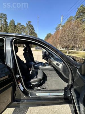 Black BMW 320 2007 in Ogre, with an engine capacity of 2.00 L and mileage of 305 thousand km for 3000 €, photo 14 on AUTOMOTO.COM.LV