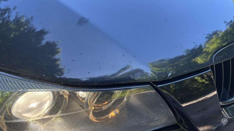 Black BMW 320 2007 in Vilnius, with an engine capacity of 2.00 L and mileage of 275 thousand km for 4800 €, photo 11 on AUTOMOTO.COM.LV