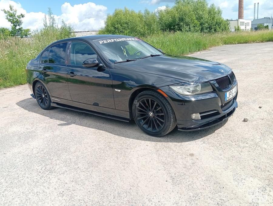 Black BMW 320 2007 in Kaisiadorys, with an engine capacity of 2.00 L and mileage of 498 thousand km for 3900 €, photo 8 on AUTOMOTO.COM.LV