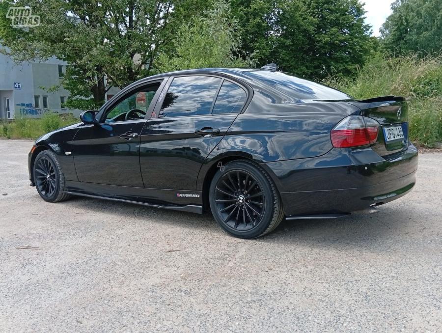 Black BMW 320 2007 in Kaisiadorys, with an engine capacity of 2.00 L and mileage of 498 thousand km for 3900 €, photo 9 on AUTOMOTO.COM.LV