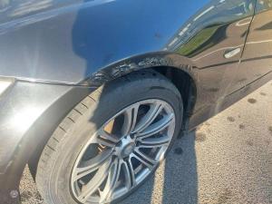Melns BMW 320 2007 Viļņa, ar dzinēja tilpumu 2.00 L un nobraukumu 182 tūkst. km par 1000 €, foto 6 vietnē AUTOMOTO.COM.LV