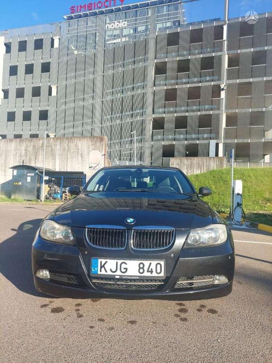 Melns BMW 320 2007 Viļņa, ar dzinēja tilpumu 2.00 L un nobraukumu 182 tūkst. km par 1000 €, foto 7 vietnē AUTOMOTO.COM.LV