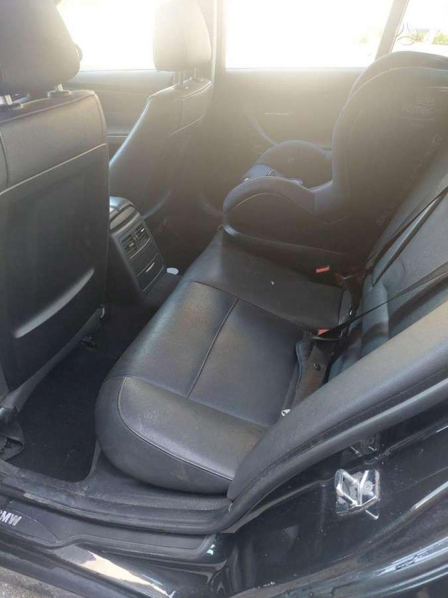 Melns BMW 320 2007 Viļņa, ar dzinēja tilpumu 2.00 L un nobraukumu 182 tūkst. km par 1000 €, foto 10 vietnē AUTOMOTO.COM.LV