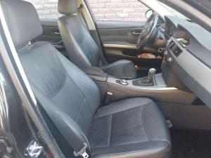 Melns BMW 320 2007 Viļņa, ar dzinēja tilpumu 2.00 L un nobraukumu 182 tūkst. km par 1000 €, foto 11 vietnē AUTOMOTO.COM.LV