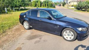 Black BMW 320 2007 in Siauliai, with an engine capacity of 2.00 L and mileage of 253 thousand km for 2400 €, photo 3 on AUTOMOTO.COM.LV