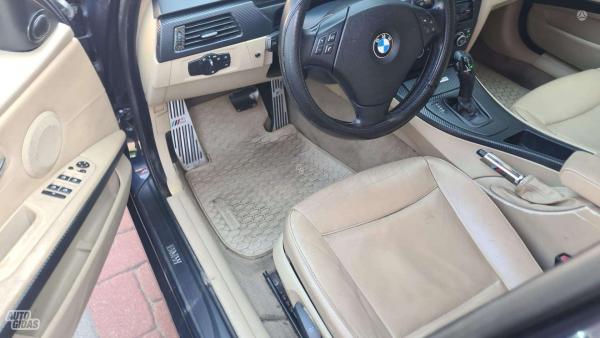 Melns BMW 320 2007 Šauļi, ar dzinēja tilpumu 2.00 L un nobraukumu 253 tūkst. km par 2400 €, foto 9 vietnē AUTOMOTO.COM.LV