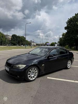 Black BMW 320 2007 in Kaunas, with an engine capacity of 2.00 L and mileage of 318 thousand km for 4000 €, photo 8 on AUTOMOTO.COM.LV