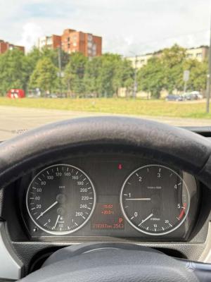 Black BMW 320 2007 in Kaunas, with an engine capacity of 2.00 L and mileage of 318 thousand km for 4000 €, photo 10 on AUTOMOTO.COM.LV