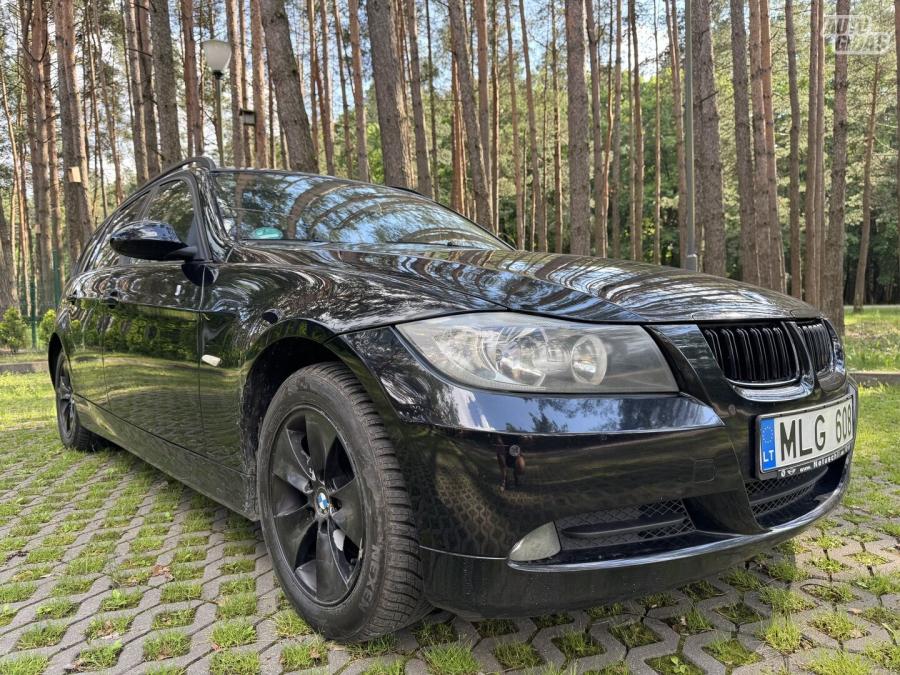 Black BMW 320 2007 in Kaunas, with an engine capacity of 2.00 L and mileage of 350 thousand km for 2950 €, photo 17 on AUTOMOTO.COM.LV