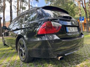 Black BMW 320 2007 in Kaunas, with an engine capacity of 2.00 L and mileage of 350 thousand km for 2950 €, photo 19 on AUTOMOTO.COM.LV