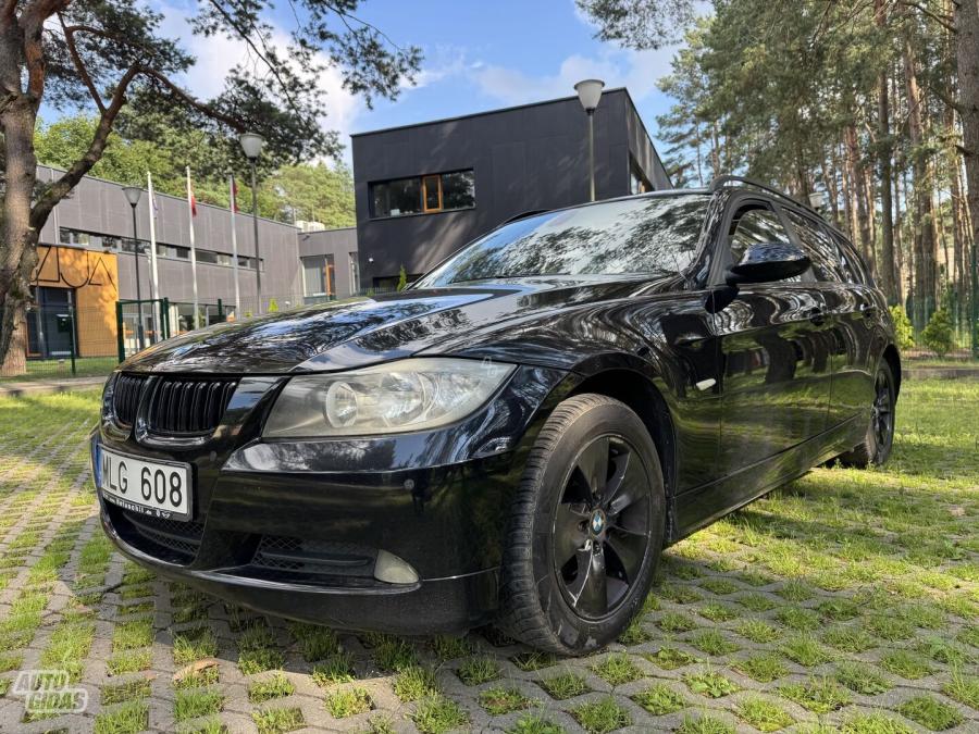 Black BMW 320 2007 in Kaunas, with an engine capacity of 2.00 L and mileage of 350 thousand km for 2950 €, photo 20 on AUTOMOTO.COM.LV