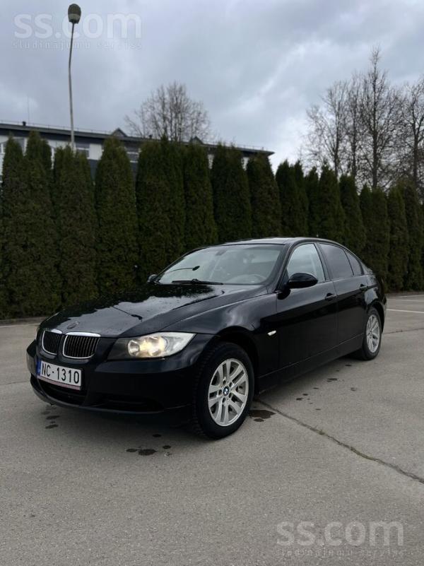 Melns BMW 320 2007 Jelgava, ar dzinēja tilpumu 2.00 L un nobraukumu 419 tūkst. km par 2600 €, foto 1 vietnē AUTOMOTO.COM.LV