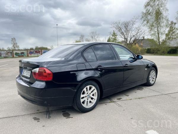 Melns BMW 320 2007 Jelgava, ar dzinēja tilpumu 2.00 L un nobraukumu 419 tūkst. km par 2600 €, foto 3 vietnē AUTOMOTO.COM.LV