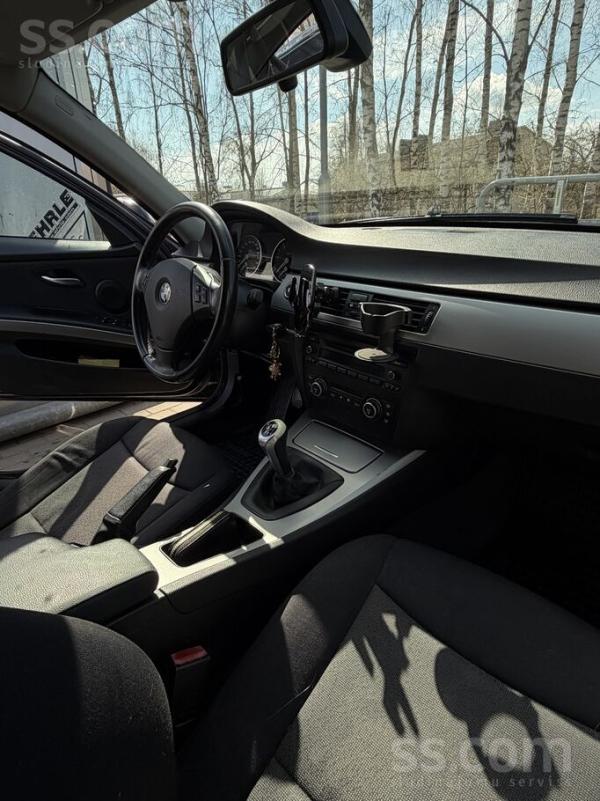 Melns BMW 320 2007 Jelgava, ar dzinēja tilpumu 2.00 L un nobraukumu 419 tūkst. km par 2600 €, foto 6 vietnē AUTOMOTO.COM.LV