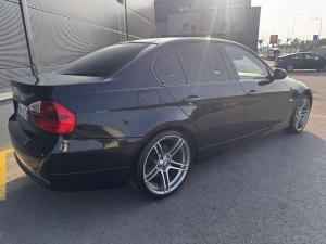 Melns BMW 320 2007 Kauņa, ar dzinēja tilpumu 2.00 L un nobraukumu 340 tūkst. km par 3500 €, foto 5 vietnē AUTOMOTO.COM.LV