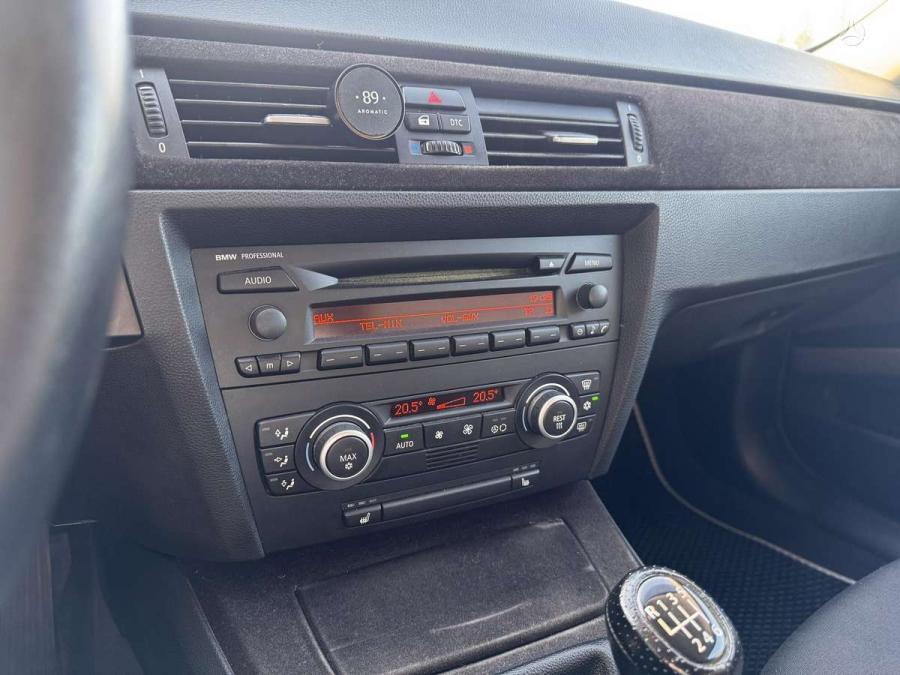 Melns BMW 320 2007 Kauņa, ar dzinēja tilpumu 2.00 L un nobraukumu 340 tūkst. km par 3500 €, foto 13 vietnē AUTOMOTO.COM.LV