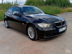 Melns BMW 320 2007 Kaišiadorys, ar dzinēja tilpumu 2.00 L un nobraukumu 445 tūkst. km par 2250 €, foto 4 vietnē AUTOMOTO.COM.LV
