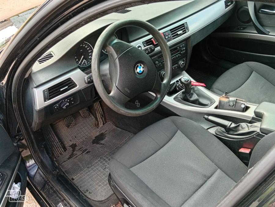 Melns BMW 320 2007 Kaišiadorys, ar dzinēja tilpumu 2.00 L un nobraukumu 445 tūkst. km par 2250 €, foto 7 vietnē AUTOMOTO.COM.LV