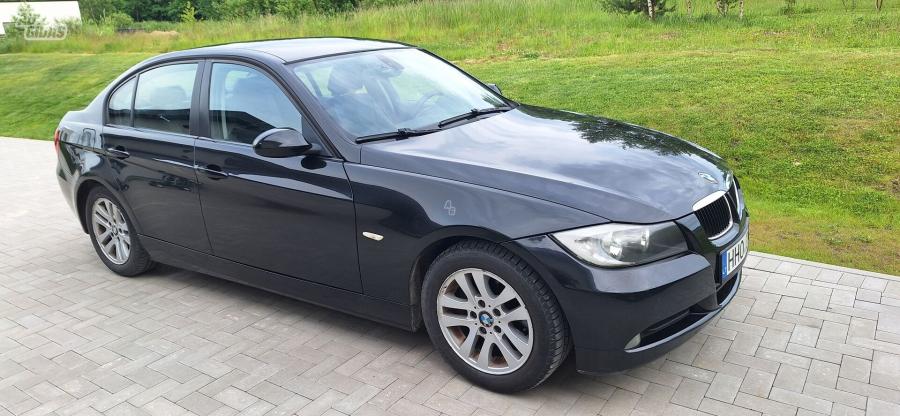 Black BMW 320 2007 in Vilnius, with an engine capacity of 2.00 L and mileage of 331 thousand km for 3599 €, photo 1 on AUTOMOTO.COM.LV