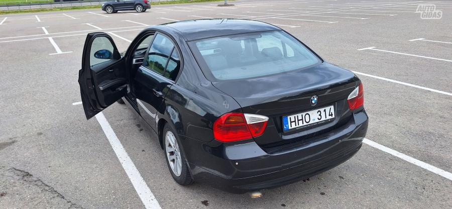 Black BMW 320 2007 in Vilnius, with an engine capacity of 2.00 L and mileage of 331 thousand km for 3599 €, photo 8 on AUTOMOTO.COM.LV