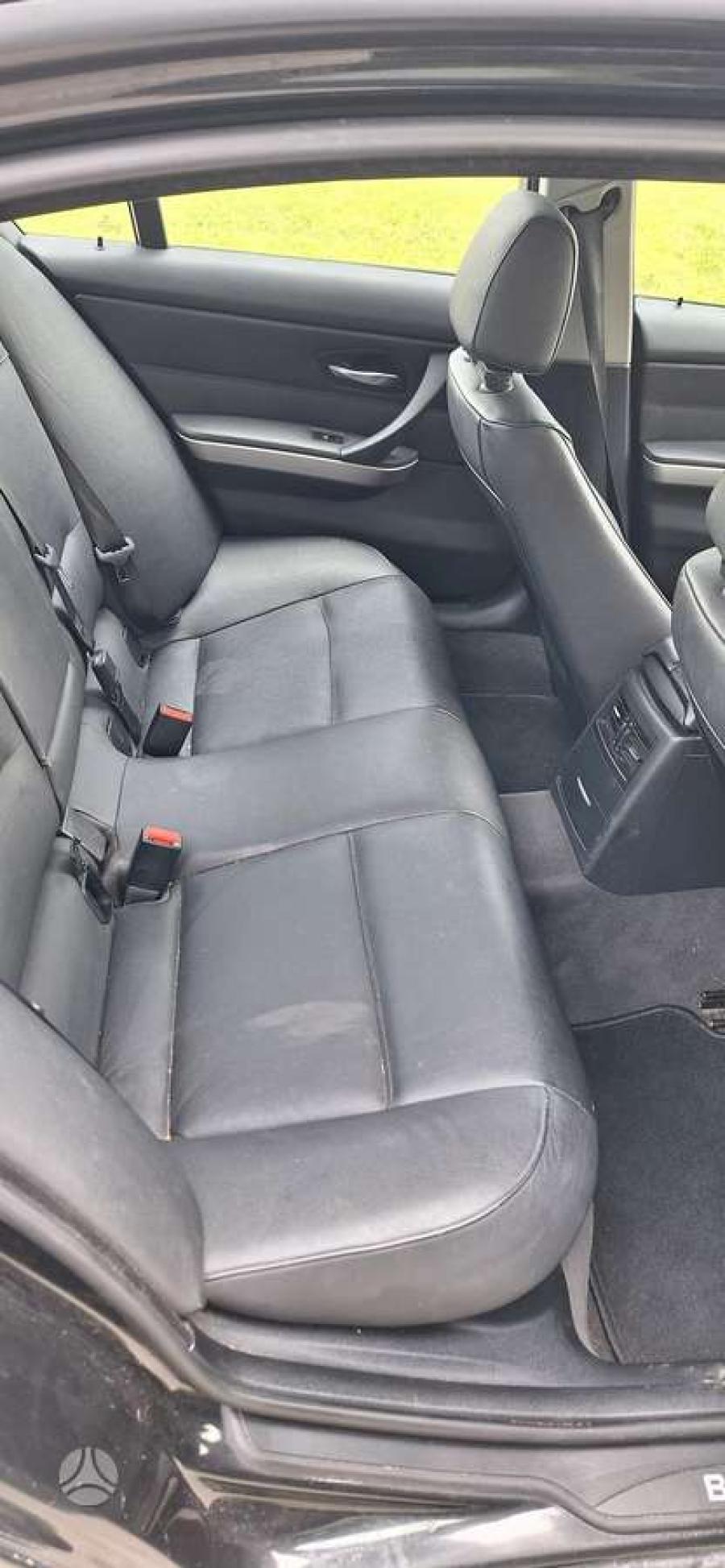 Melns BMW 320 2007 Viļņa, ar dzinēja tilpumu 2.00 L un nobraukumu 331 tūkst. km par 3600 €, foto 10 vietnē AUTOMOTO.COM.LV