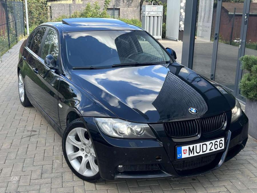 Melns BMW 320 2007 Kauņa, ar dzinēja tilpumu 2.00 L un nobraukumu 346 tūkst. km par 2850 €, foto 3 vietnē AUTOMOTO.COM.LV